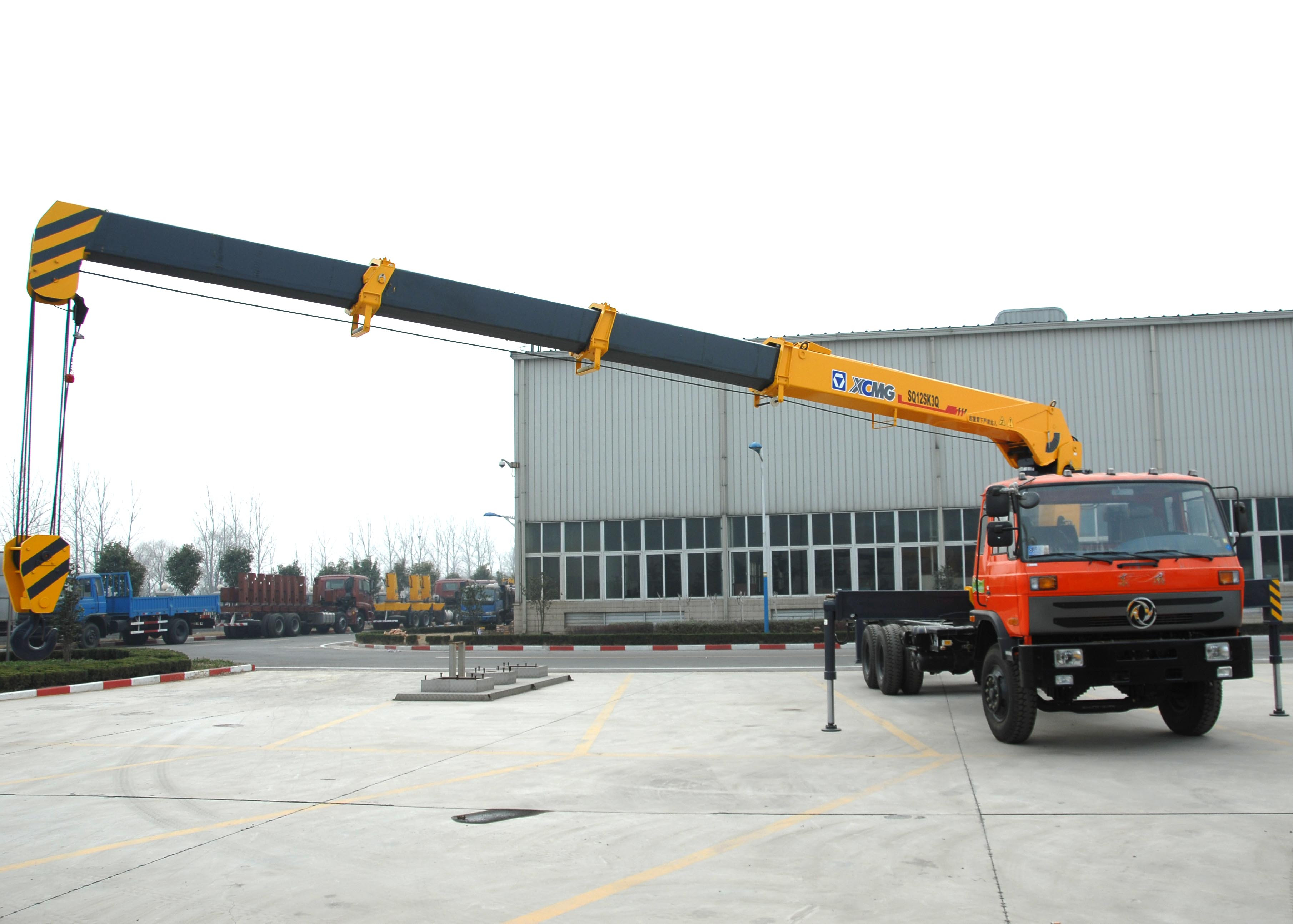 Hydraulic 12 ton Cargo Lorry-Mounted Crane With Telescopic Boom