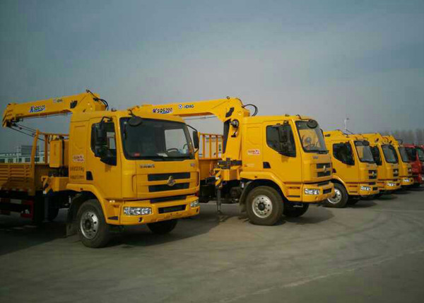 8 ton XCMG SQS200 III Boom Truck Crane Telescopic Truck mounted Crane